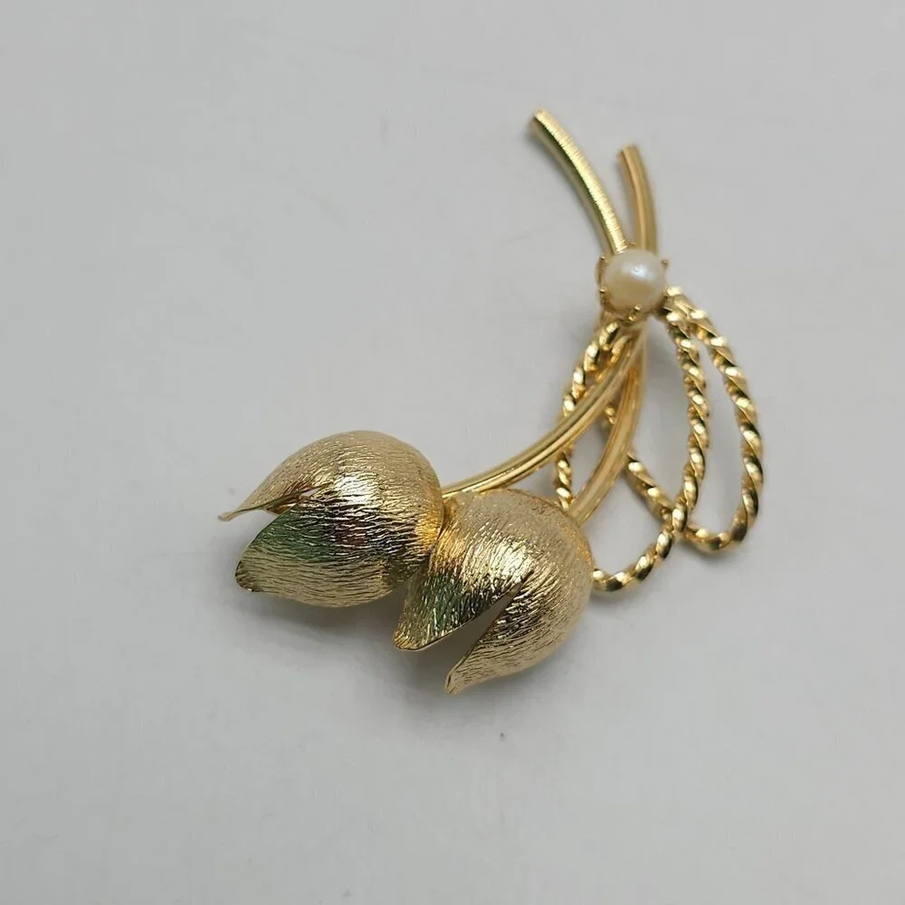 Estate | Jewelry | Vintage Gold Tone Tulip Brooch With Faux Pearl ...